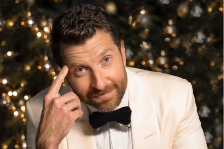 ‘Mr. Christmas’ Brett Eldredge Announces 12-Date Glow Live Holiday Run ...