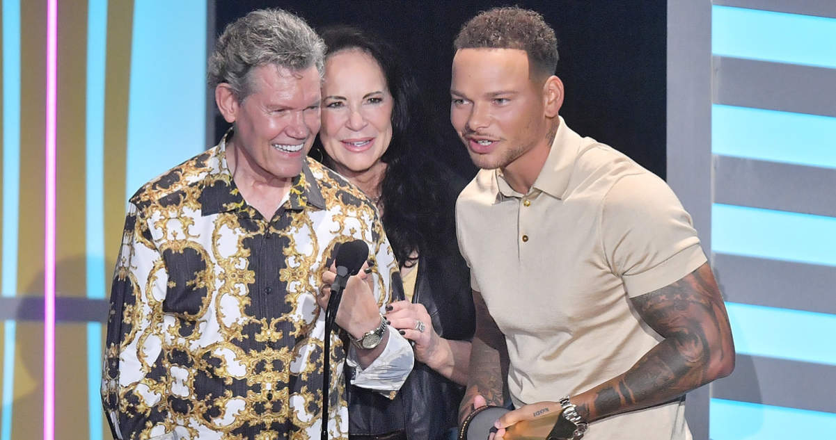 Country Fans Are Losing It After Randy Travis’ Shocking Confession ...
