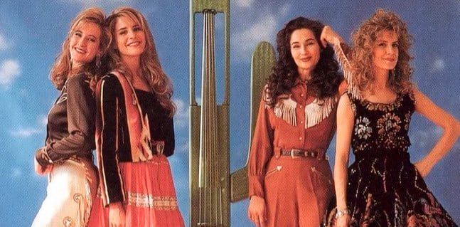 Founding Dixie Chicks Member Laura Lynch Dies In Tragic Car Crash ...