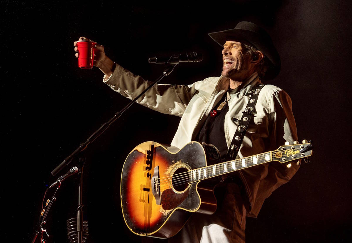 Country Legend Toby Keith Returns To The Stage With Unforgettable, Two ...