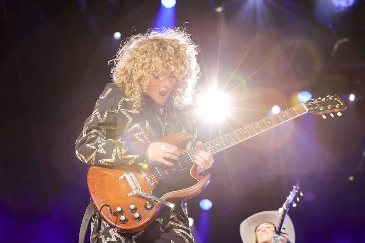 Meet Grace Bowers: The 17-Year-Old Guitarist Taking The Music Industry ...
