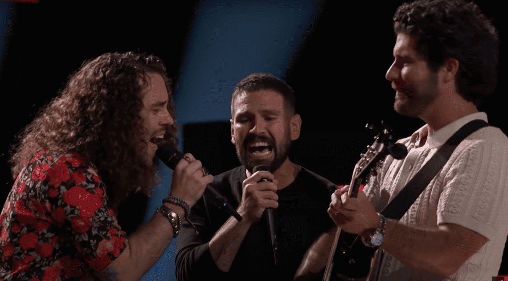 Dan + Shay Share The Stage With The Voice Contestant Ryan Argast For ...