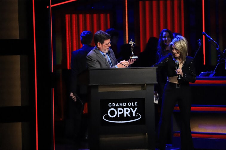 Jeannie Seely Stuns On Grand Ole Opry Stage With Recreation Of Iconic ...