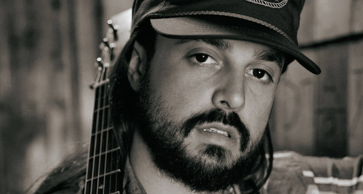 Ian Munsick Releases 'Cheyenne,' Capturing Rodeo Romance and Wyoming ...