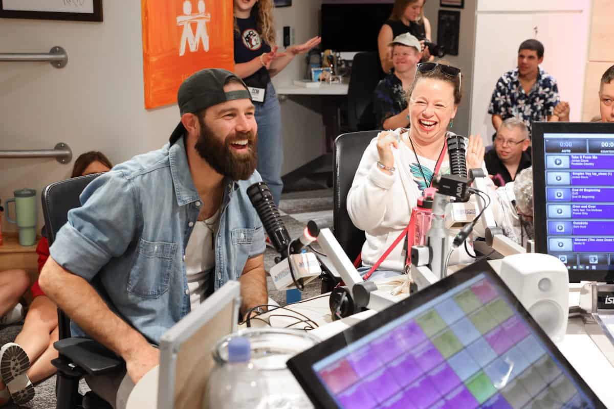 Dasha, Russell Dickerson, Post Malone & More Take Part In 15th Annual ...