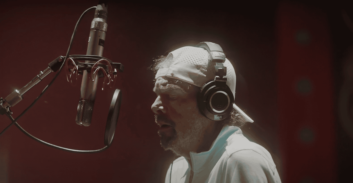 New Video Documents Toby Keith's Emotional Final Studio Recording ...