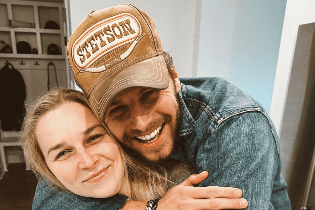 Warren Zeiders Surprises Sister With Life-Changing Gift - Country Now