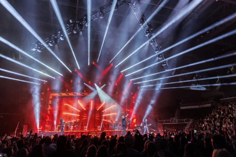 Rascal Flatts Kick Off 25th Anniversary Tour With Emotional, Hit-Filled ...