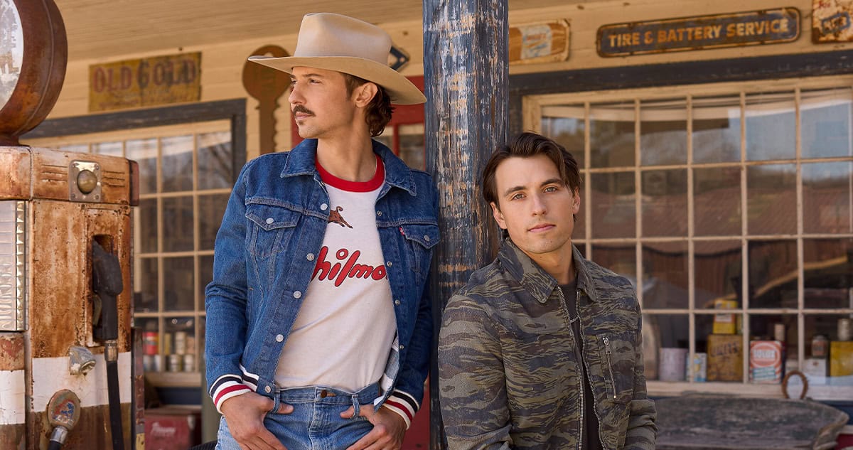 Ryan and Rory Heat Things Up With 'Truck Stop' - Country Now