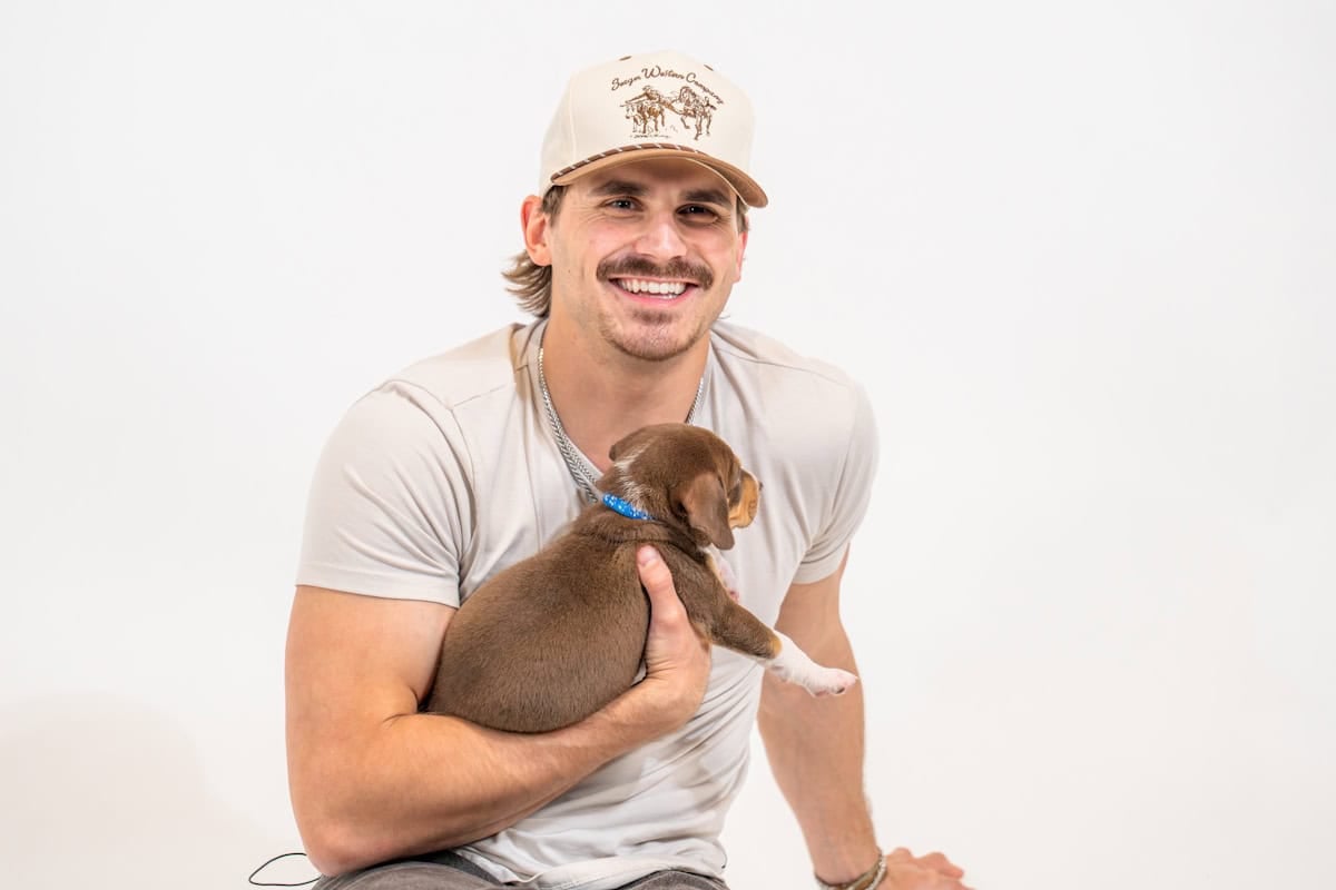 WATCH: Tucker Wetmore Reflects on His Breakout Year, Debut Album ...