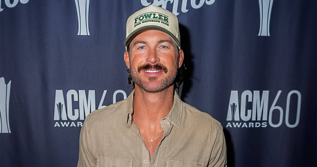 Riley Green Reacts To Surprise ACM Win And The Rise Of 'Worst Way ...