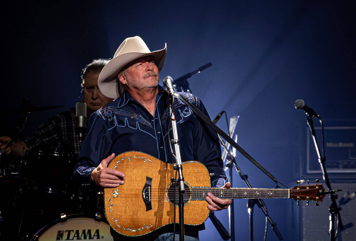 Country Music Icon Alan Jackson Confirms End of Touring Career ...