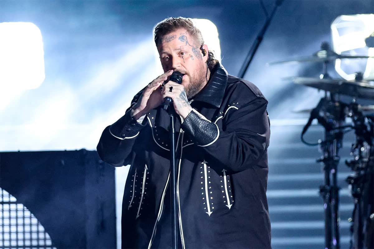 Jelly Roll Steals The Show With Viral Stage Moment: 'Y’all Wanna See A ...