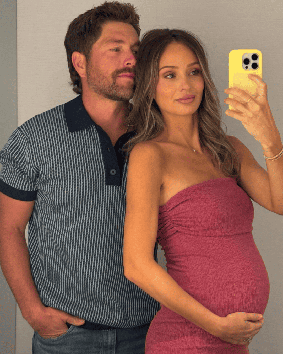 Chris Lane And Wife Lauren Reveal Gender Of Baby No. 3 In Sweet Family ...