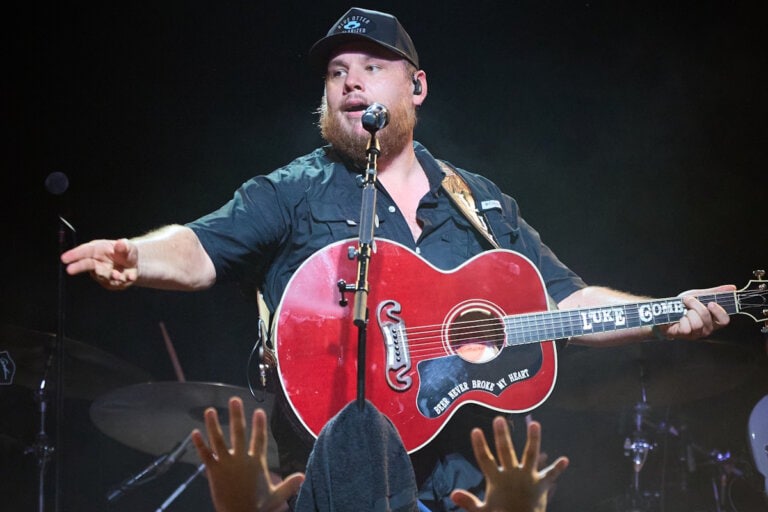 Luke Combs Announces 2026 My Kinda Saturday Night Stadium Tour ...