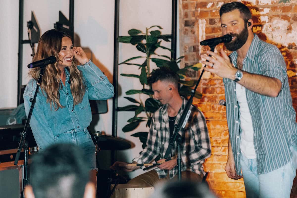 Jordan Davis’ Duet With Carly Pearce Needs to Be His Next Single ...