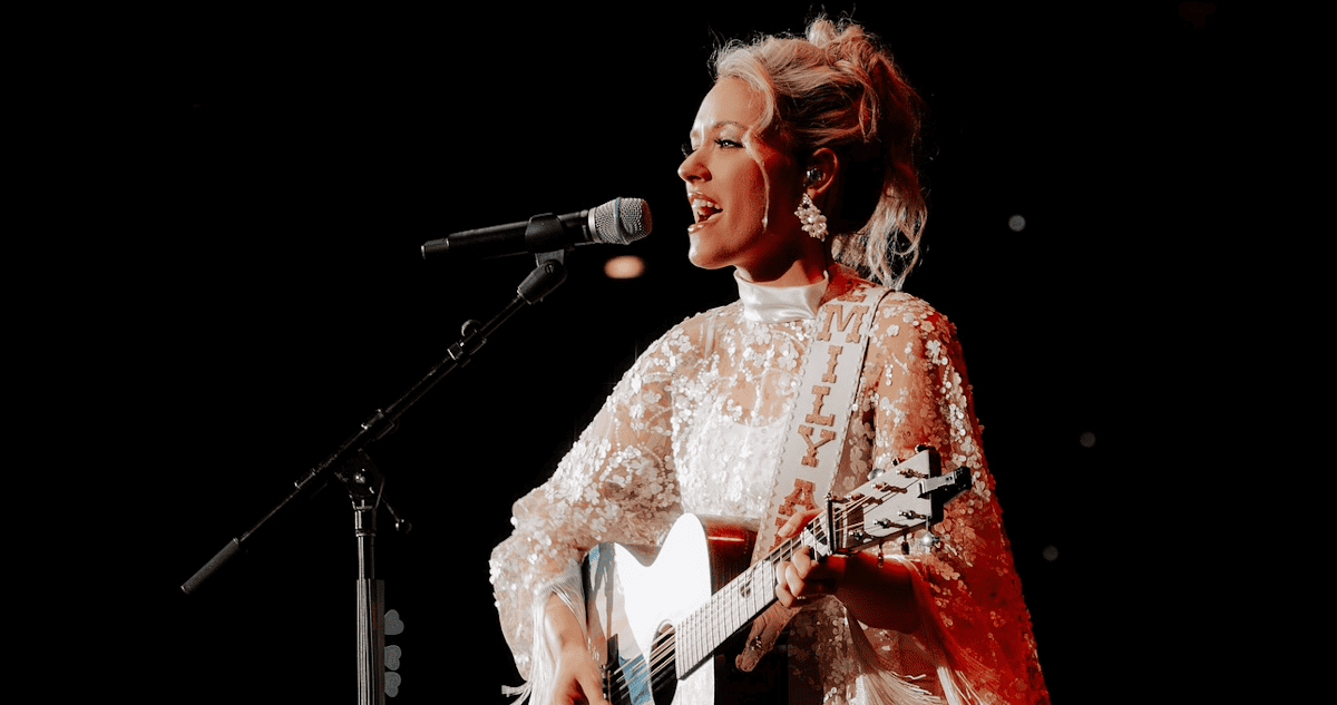 Emily Ann Roberts Shares Powerful Message About Staying Motivated When ...