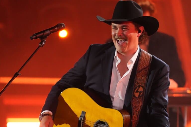 Zach Top Delivers Memorable Performance of 'Guitar' at CMA Awards ...