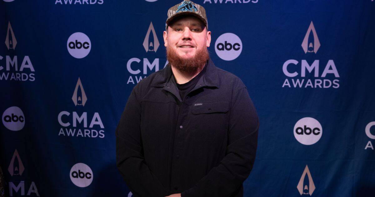Luke Combs Describes His Perfect Day, Reveals His New Dad Skill, And ...