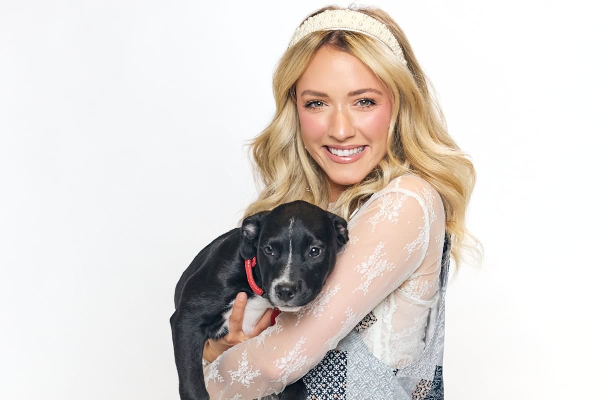 Emily Ann Roberts Reflects on a Breakthrough 2025, From Record Deal to ...