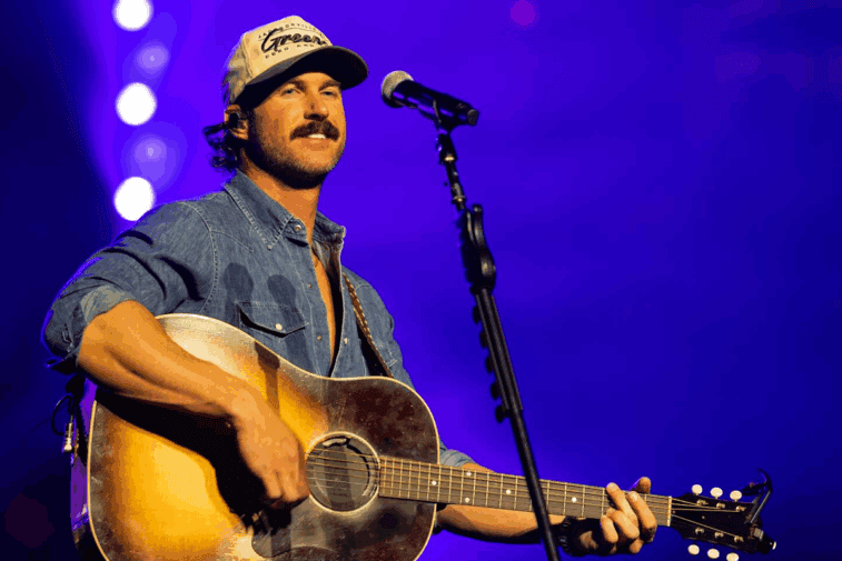 Riley Green Delivers Heartbreak in New Song 'My Way' as He Prepares for ...