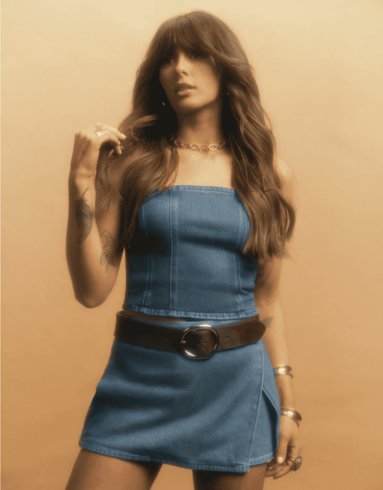 Ella Langley Named American Eagle’s 'Denim Darling' - See Our 5 ...