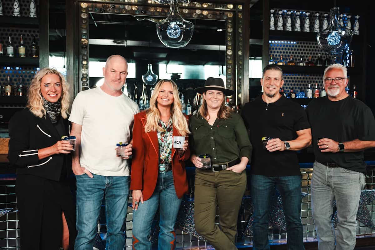 Miranda Lambert's Explosive MCA Nashville Signing Sparks Massive Label ...