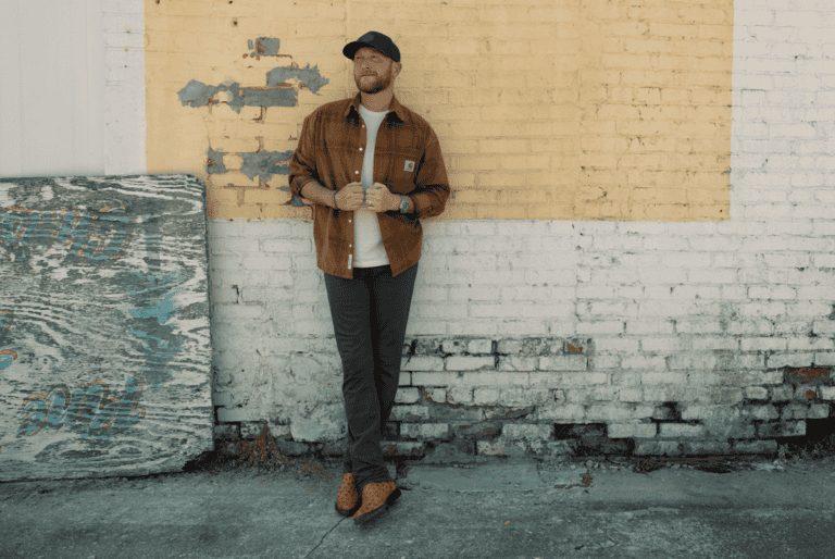 Cole Swindell Shares A 10-Year Update To ‘You Should Be Here’ In ...